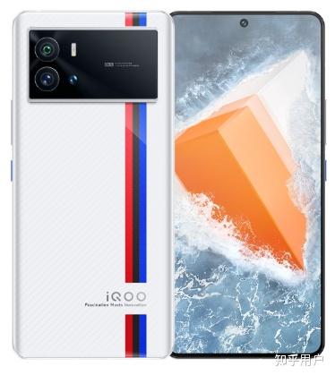 iqoo8pro和iqoo9哪个性价比跟高？