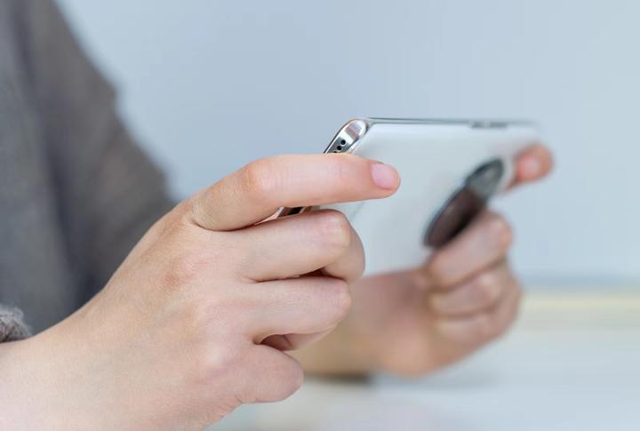 相差200元，荣耀Magic4和荣耀70 Pro+区别？哪一款更值得入手？ - 知乎