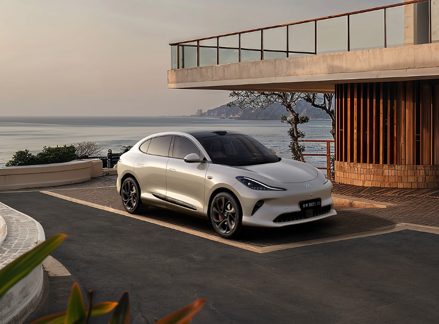 25万预算买谁？阿维塔07、极氪7x、星纪元ET、智己LS6一句话对比 - 知乎