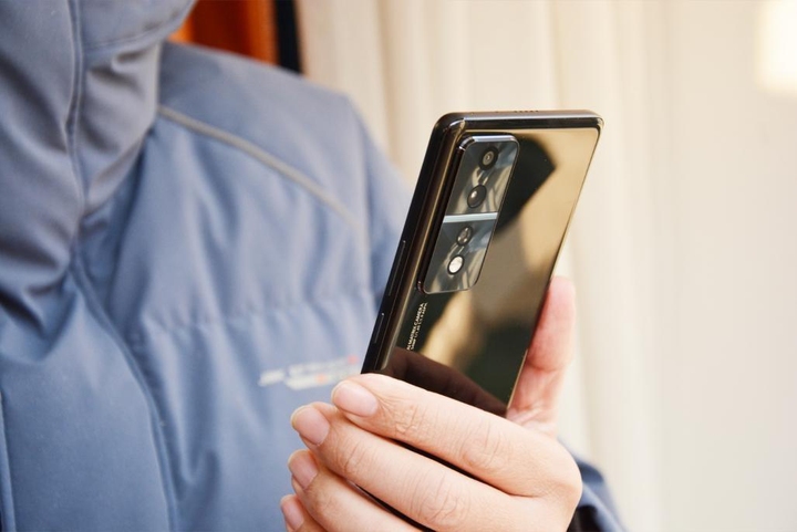 3299元起的荣耀80 GT值得入手吗？网友表示续航能力令人惊艳 - 知乎