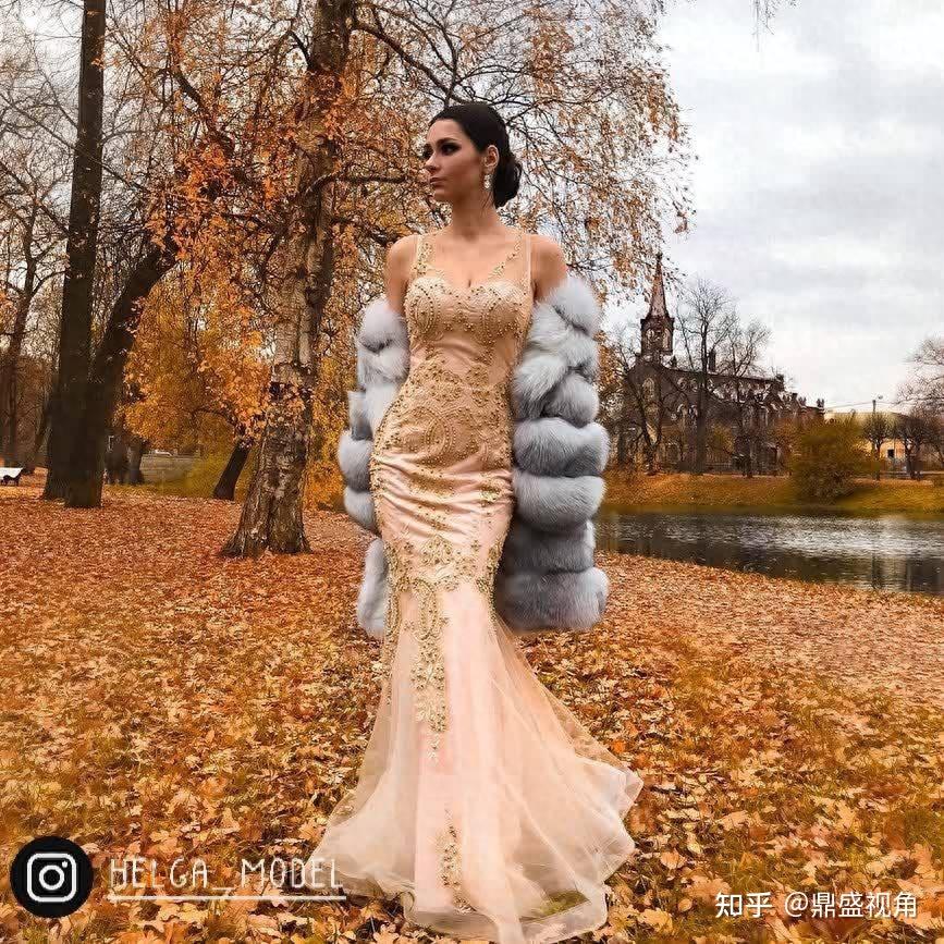 详细了解，PB杂志家的超美model-赫尔加·洛夫凯蒂(HELGA LOVEKATY) - 知乎