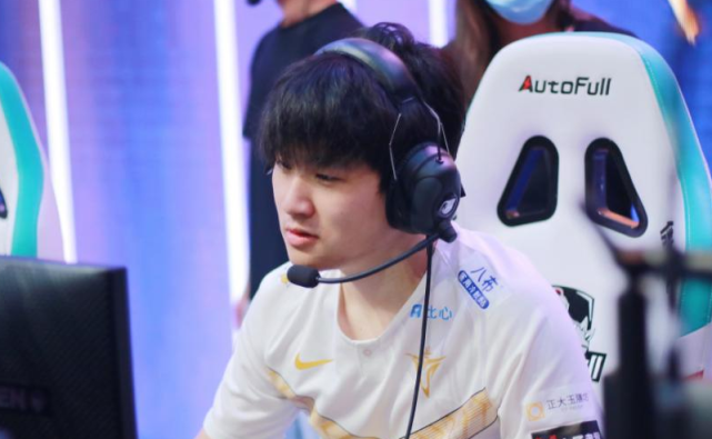 LPL转会期大动荡！WE将引入LPL第一“全能”中单，IG新教练nofe不翼而飞！ - 知乎