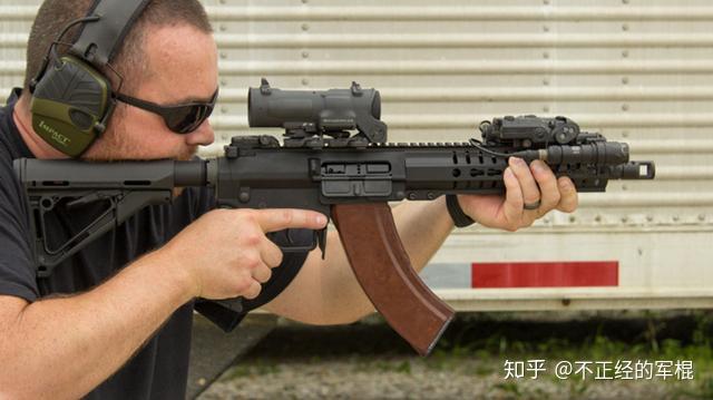 吃鸡里那把很鸡肋的MK47是个啥？它究竟是不是AK家的枪？ - 知乎