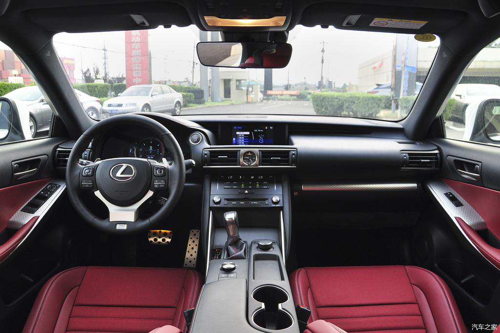 LFA同款滑动式仪表盘，雷克萨斯IS300 F-SPORT - 知乎