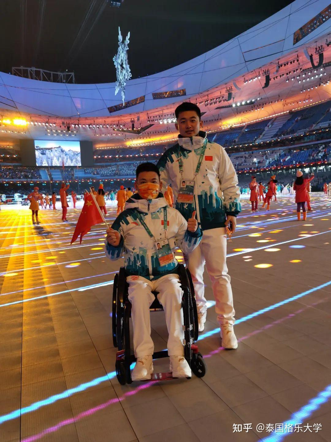 泰国格乐大学优秀学子担纲冬残奥会教练，所率团队喜获冠军！ - 知乎