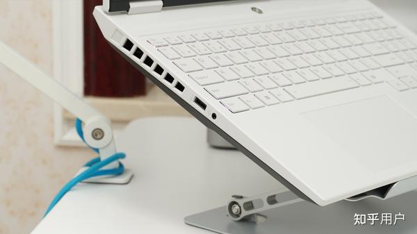 搭载RTX 5080 笔记本电脑GPU!七彩虹 隐星 G16 Pro 开箱简测 - 知乎