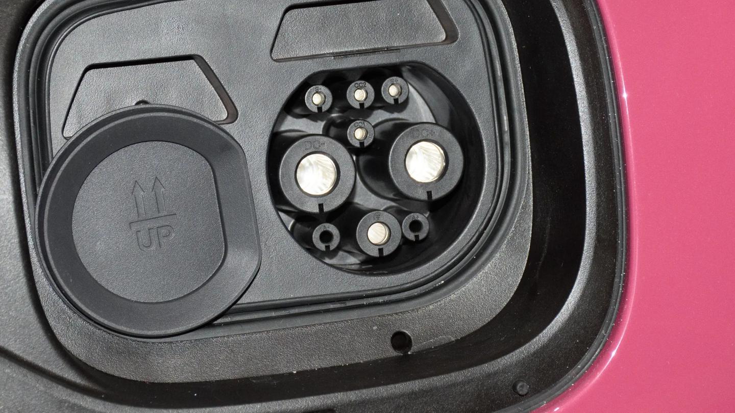 小米SU7快充400V充满真实花费多少时间？毕竟官标只能做参考 - 知乎