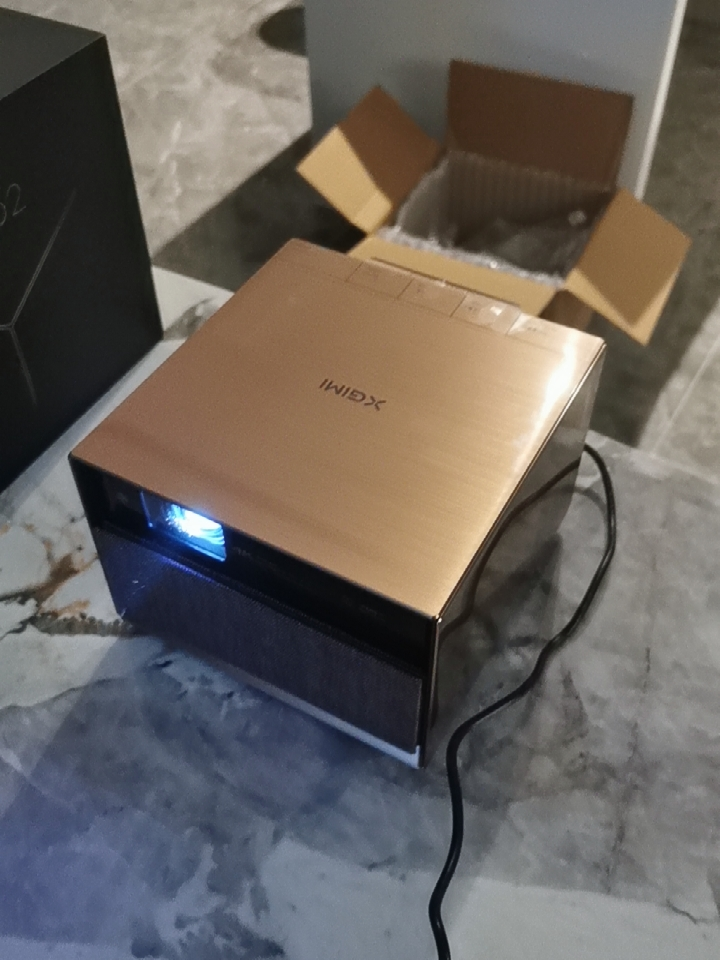 极米RS Pro2-是投影更像是艺术品 - 知乎