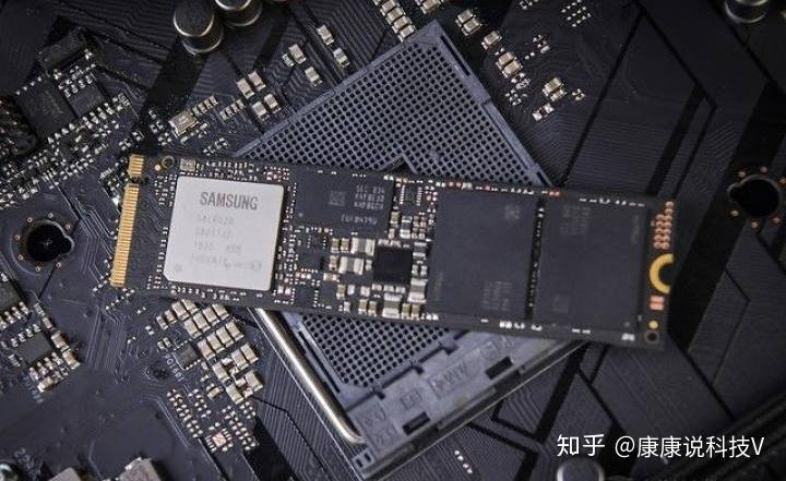 小白式科普：SSD是怎么「开卡」的？ - 知乎