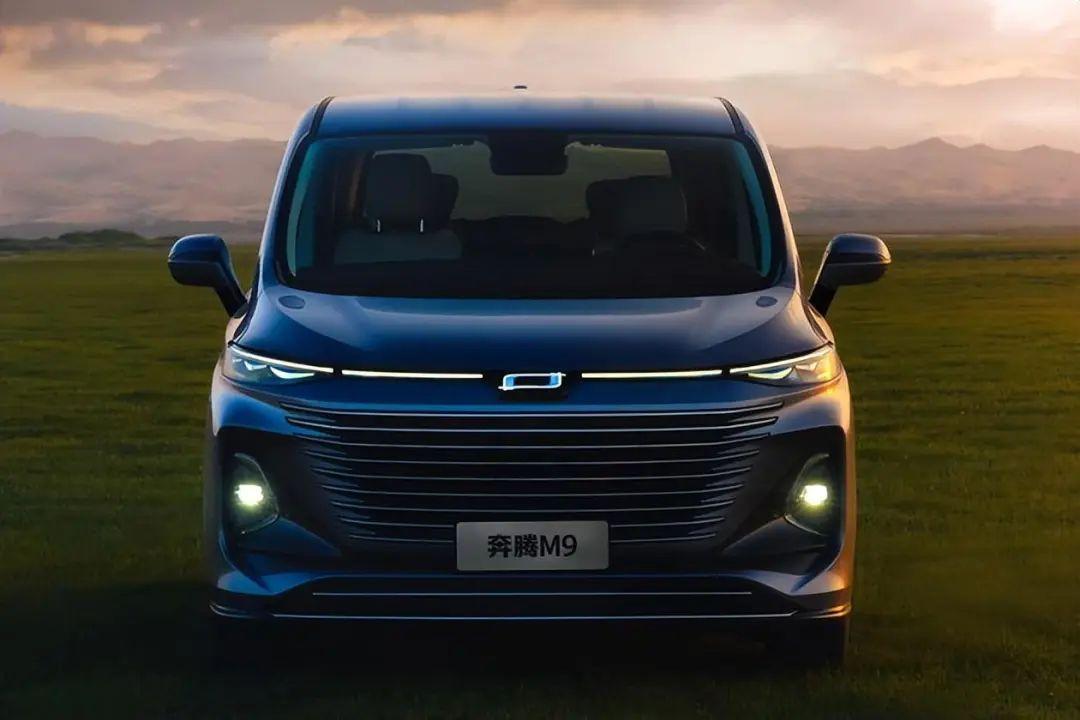 2.0T+爱信8AT，轴距3米2，奔腾首款中大型MPV定名M9 - 知乎