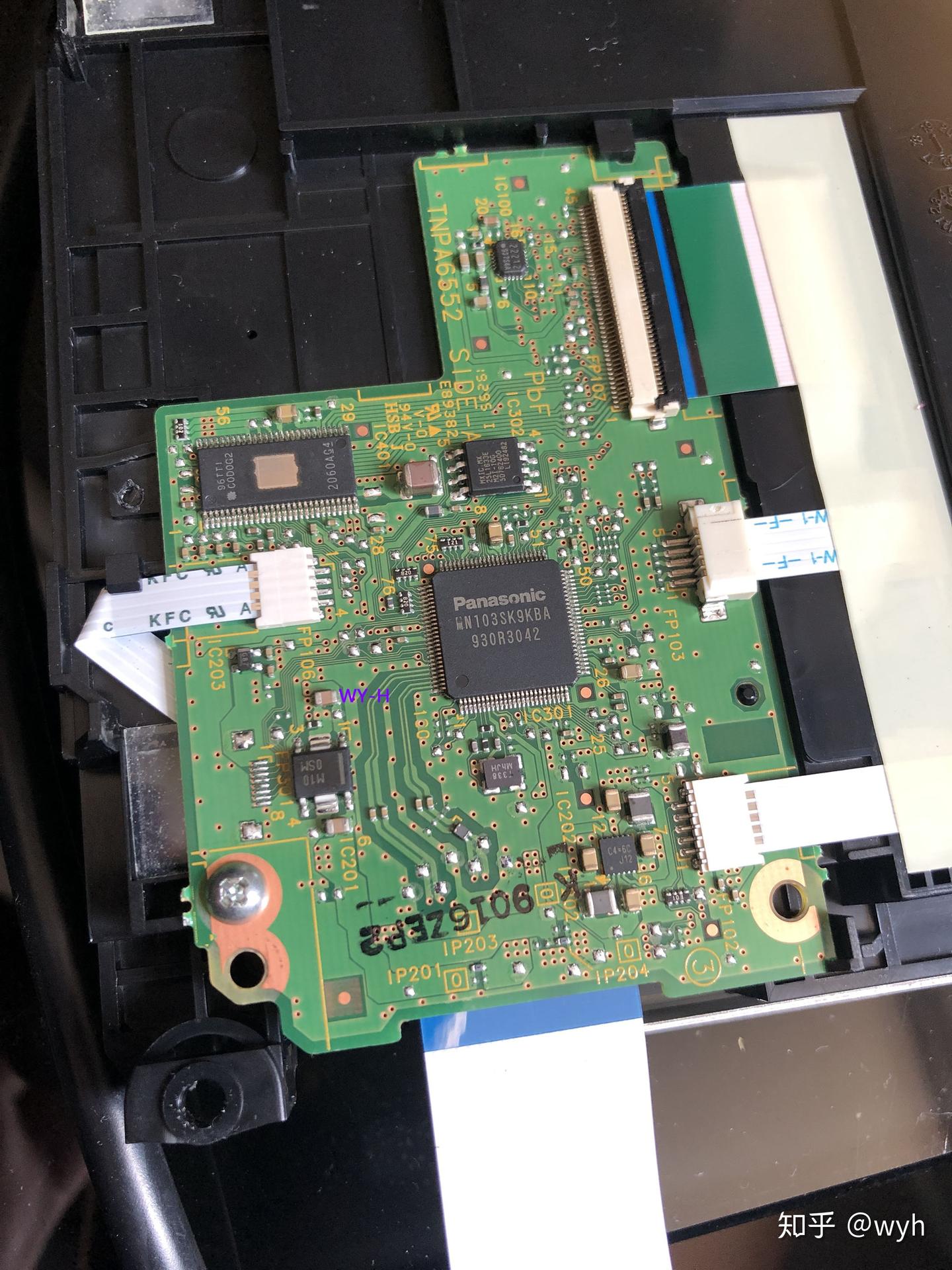 松下DP-UB9000蓝光机霸王评测，王者的蔑视是否实至名归？双台OLED同屏对比 - 知乎