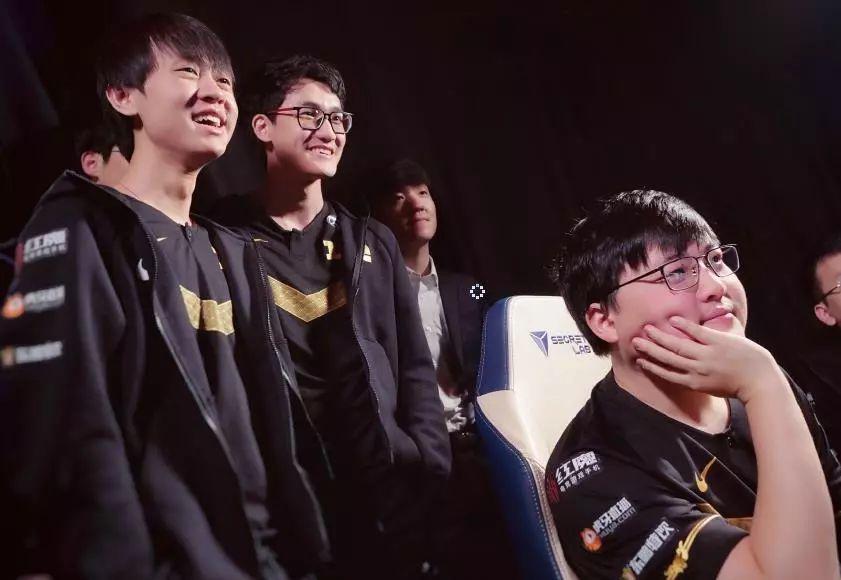 RNG的S10真没了？Karsa正式官宣离队，转会期所有操作均失败 - 知乎