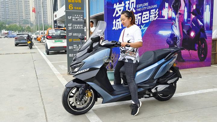 鱼和熊掌可兼得 赛科龙RT3C初体验 能长途跋涉 亦能城市穿梭 - 知乎