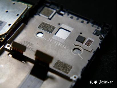 88％屏占比，499元神机——多亲Qin2 - 知乎