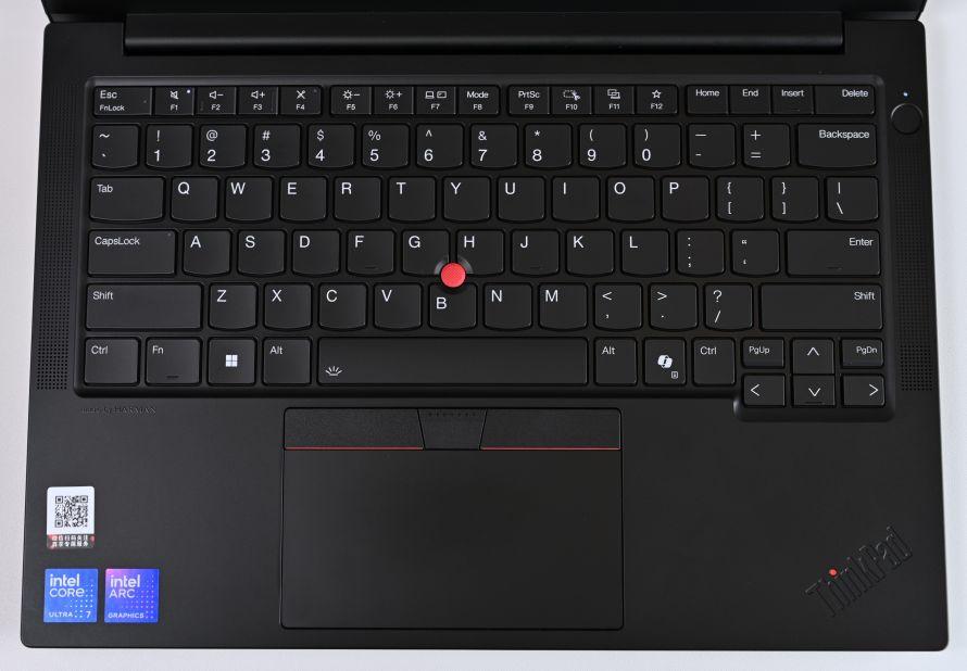 ThinkPad E14 2025评测：硬盘换上长江存储PC411，性能续航双提升 - 知乎