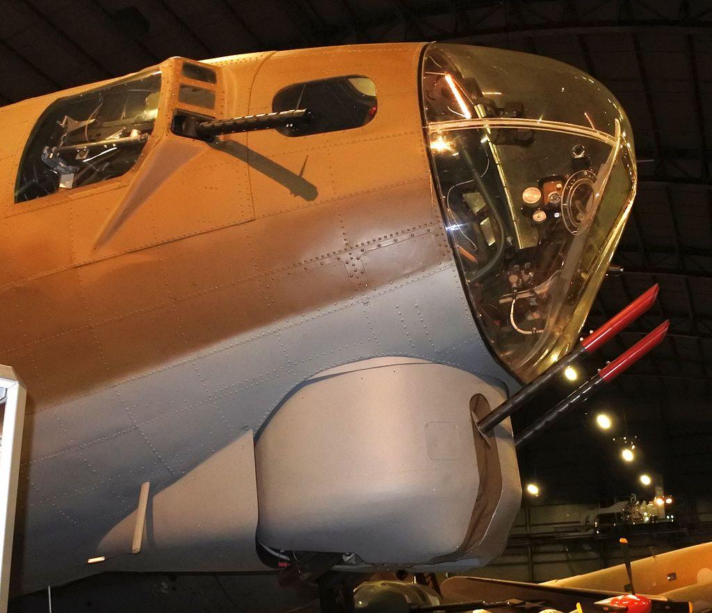 B-17轰炸机 / Boeing B-17 Flying Fortress（第一部分：概述、开发历程、设计和型号、技术规格）- 中英文维基百科 ...