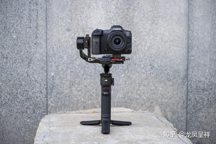 大疆RS 3 Mini评测：795克的专业级微单稳定器 - 知乎