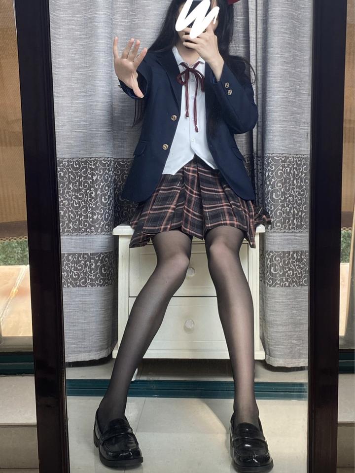 如何JK制服搭配丝袜，简直yyds - 知乎