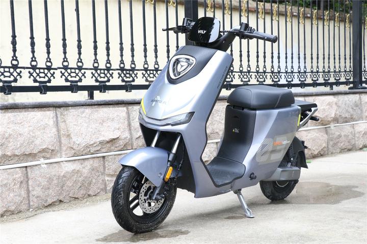 科技提升品质 时尚融合智能 城市高端出行领创者-雅迪VFLY N100max智能新国标电动车 - 知乎