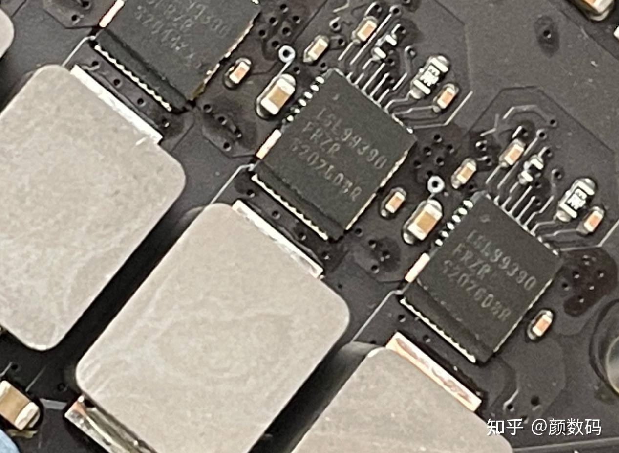 七彩虹Z590旗舰主板评测：11代酷睿的真香座驾！ - 知乎