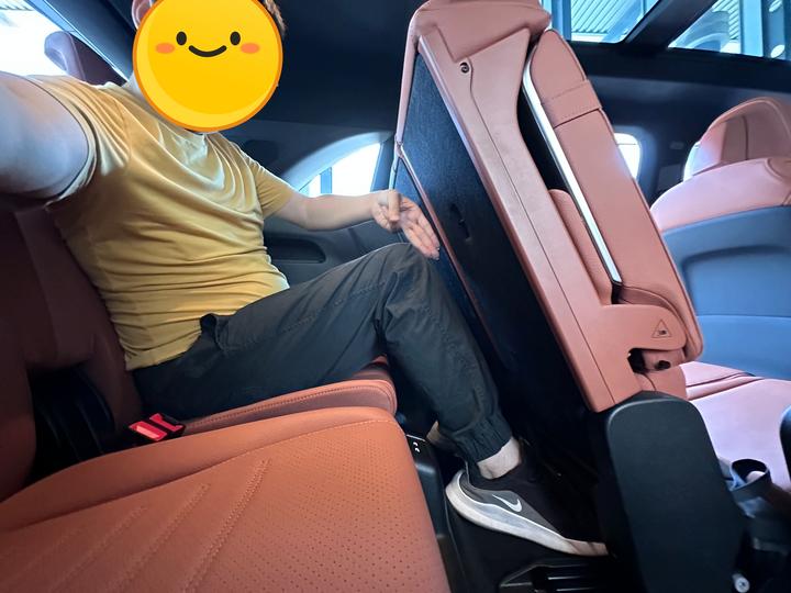 以奔驰GLB、GLC、GLS、V为例，看看什么是应急第三排、什么是真·第三排？ - 知乎