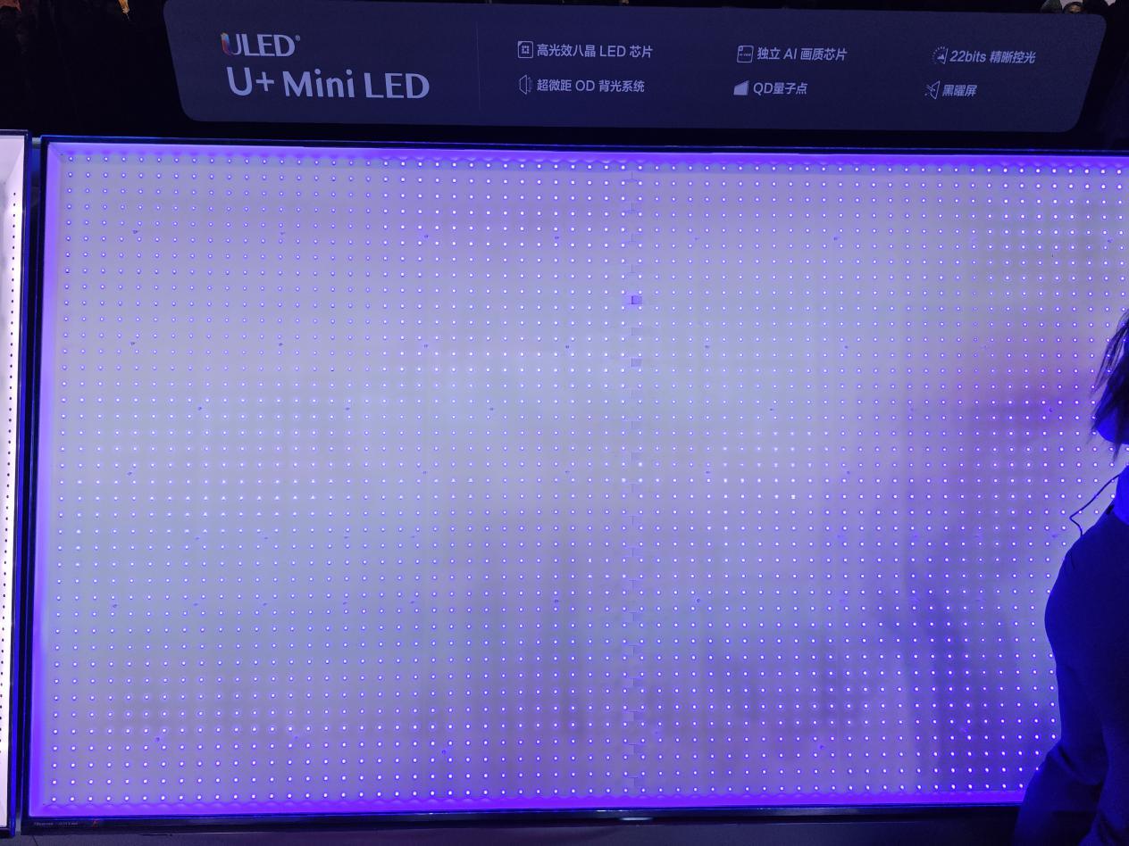 85寸海信电视E8Q Pro深度测评：MiniLED旗舰电视，画质战未来，九年难过时 - 知乎