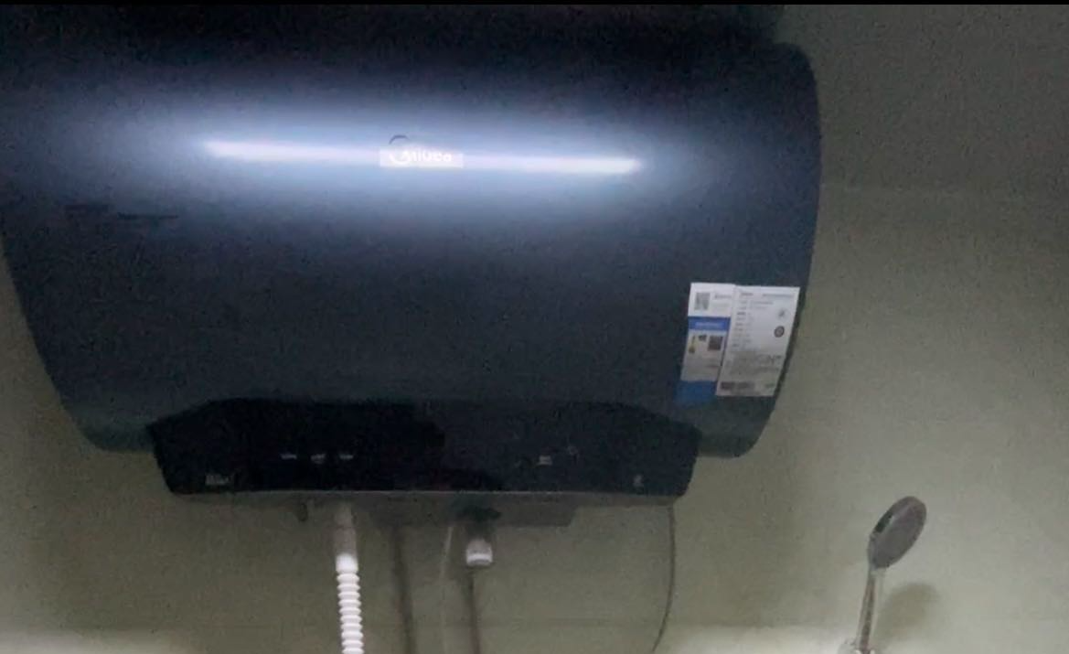 【拆机测评】美的XQ5活水芯电热水器到底怎么样？是否值得购买？一拆便知！