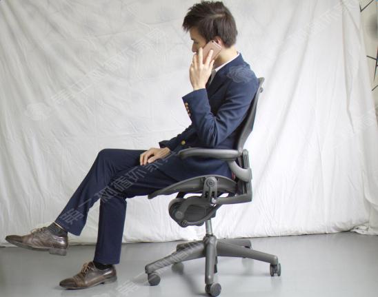 坐而论椅 赫曼米勒Aeron座椅对比Humanscale Diffrient World座椅 - 知乎