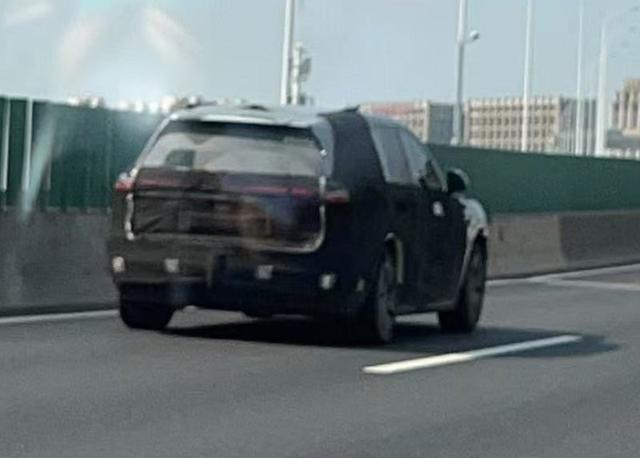 乐道L80新车谍照！大尺寸五座SUV，前脸酷似L90，或四季度上市 - 知乎