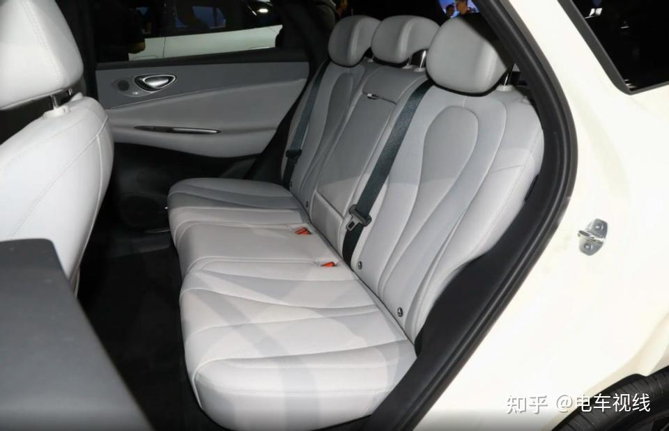 爆款纯电SUV的比拼！零跑全新C11碰上海狮06，哪款车更值得入手? - 知乎