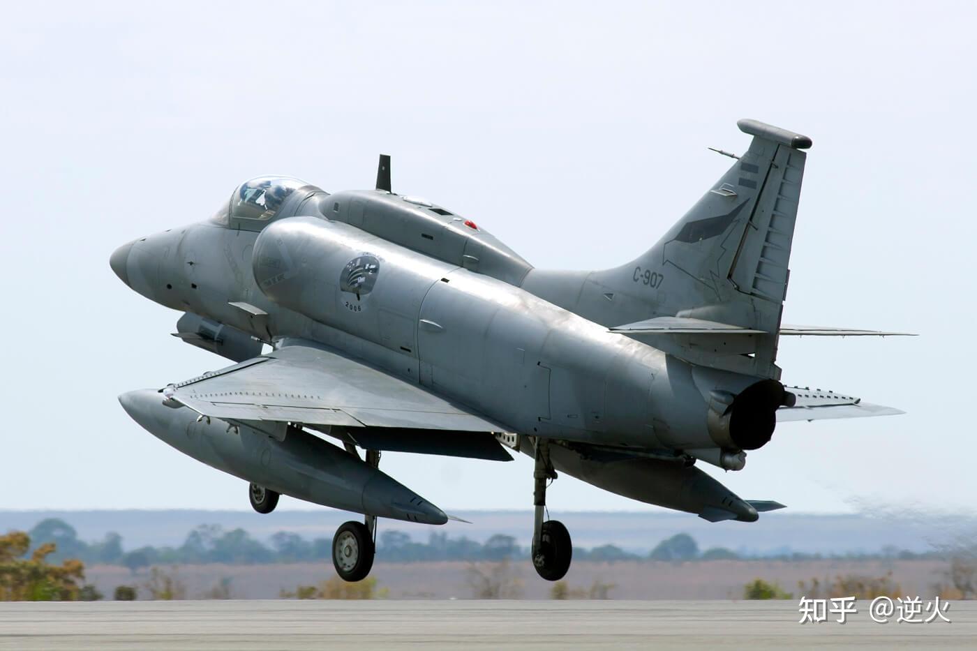 最成功攻击机！一次战争损失300多架，轻巧灵活的A4攻击机！ - 知乎