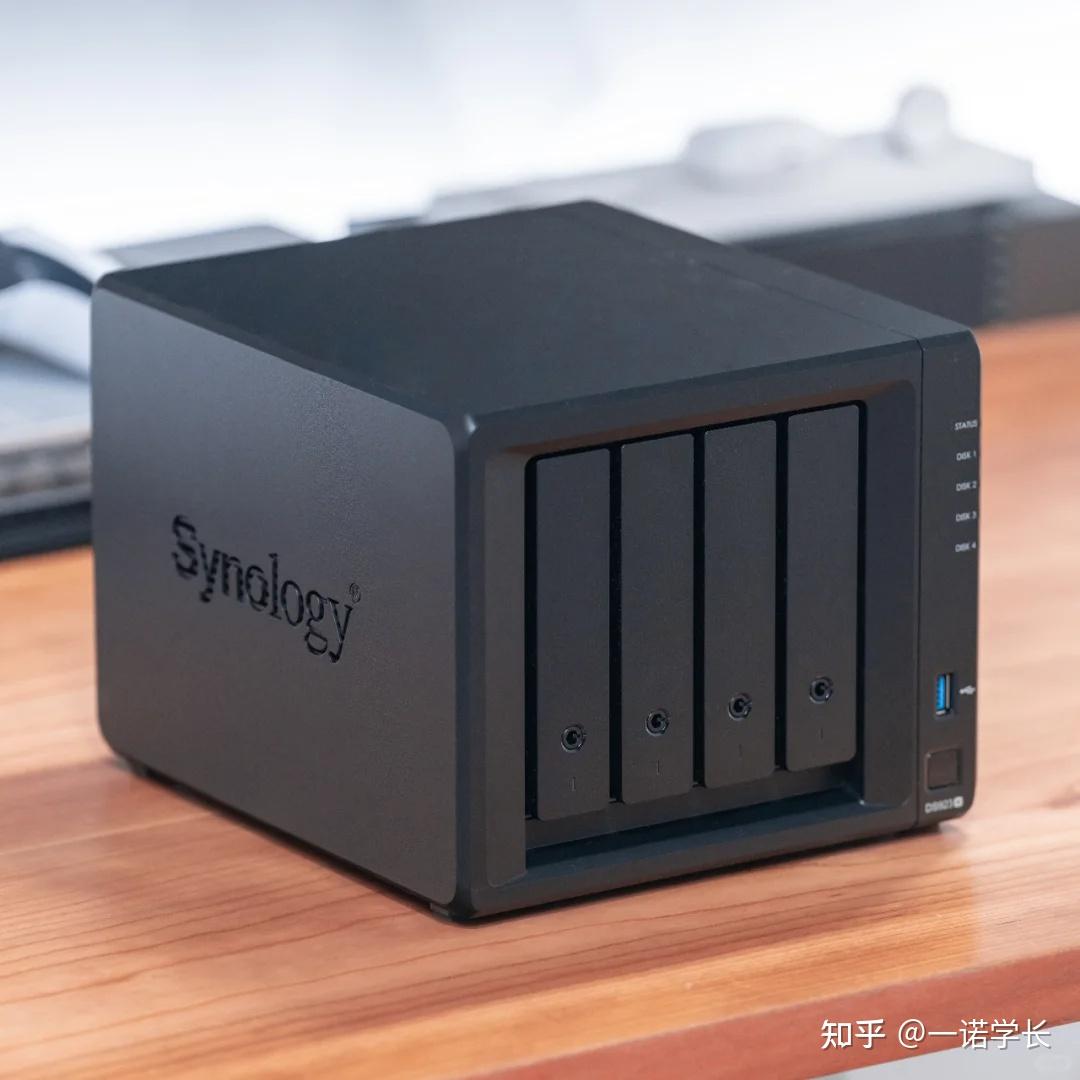 2025年NAS对比测评：6款热门NAS横评（极空间/绿联/群晖），选哪款看这一篇就够了！ - 知乎