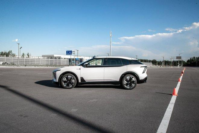 售33.9万元起 高合HiPhi Y正式上市 - 知乎