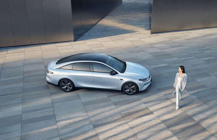 国补退坡不涨价，万元权益限时享，零跑C01迅速落实补贴政策“领跑”行业 - 知乎