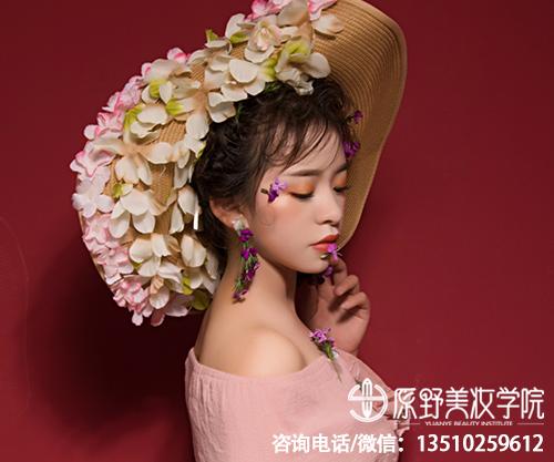 想学化妆学费需要多少钱？新手应该怎么选择？ 知乎