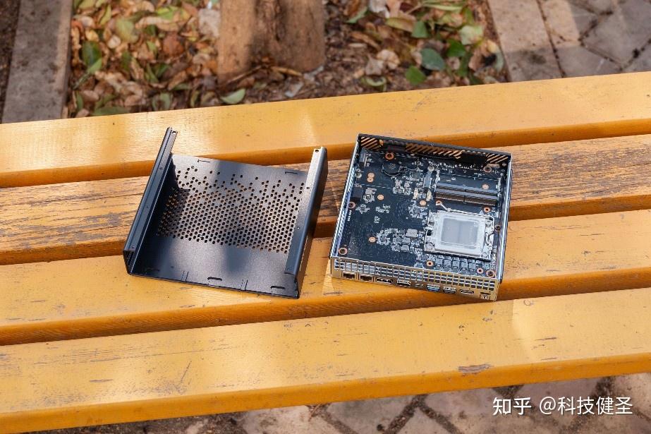 既能游戏又能AIO的家用小主机——铭凡MS-A1开箱体验 - 知乎