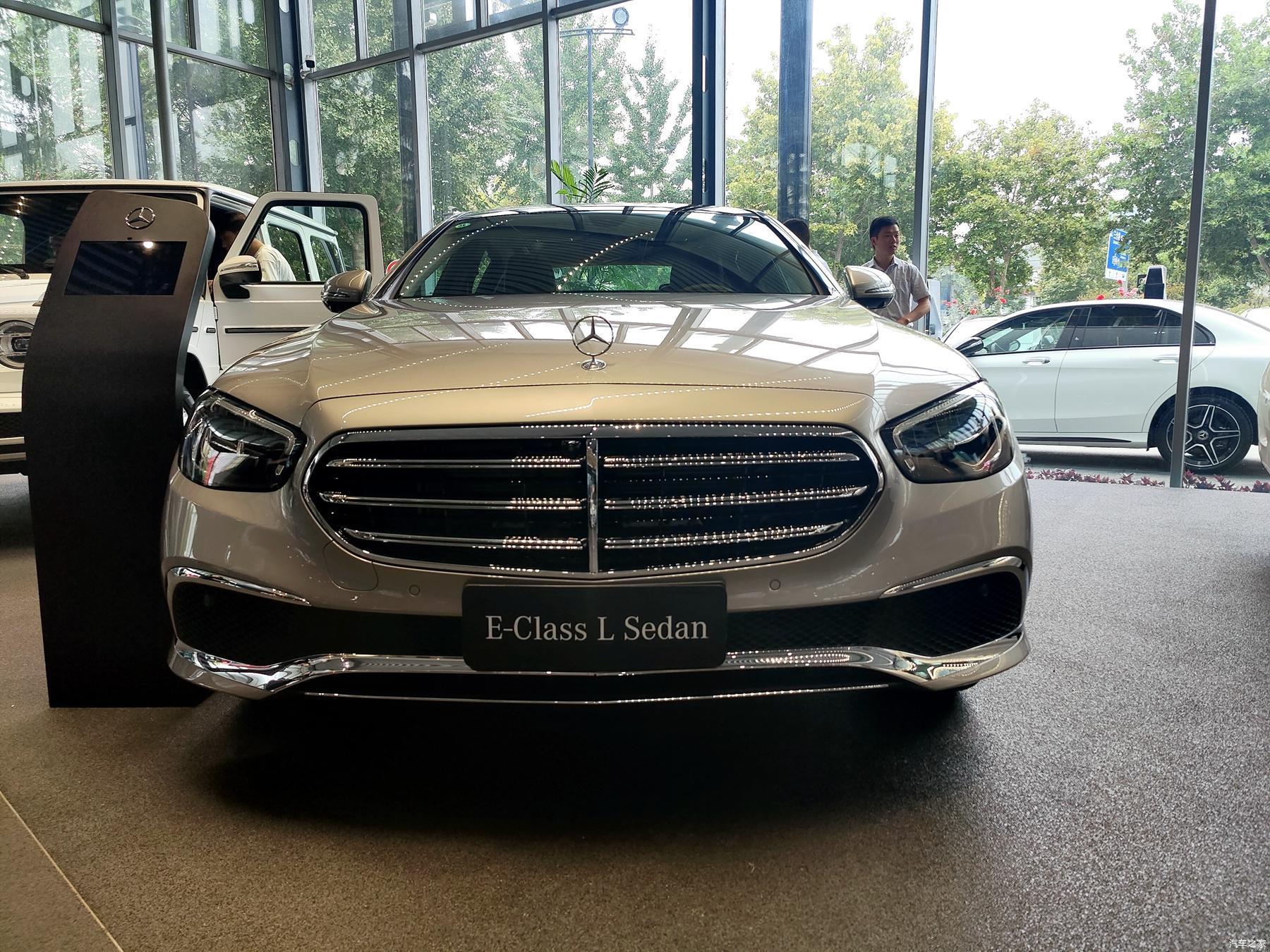 中期改款后谁更强？宝马530Li对比奔驰E300L - 知乎