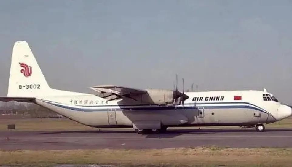 38年前，中国引进2架C130运输机，为何没有仿制？结局如何？ - 知乎