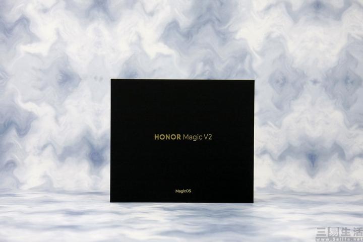 荣耀Magic V2评测：极致轻薄下依旧是熟悉的味道 - 知乎