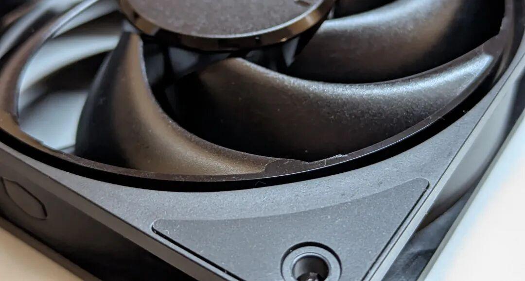 79元的奇迹：酷冷至尊“挑战者SE(3DHP)” - 知乎