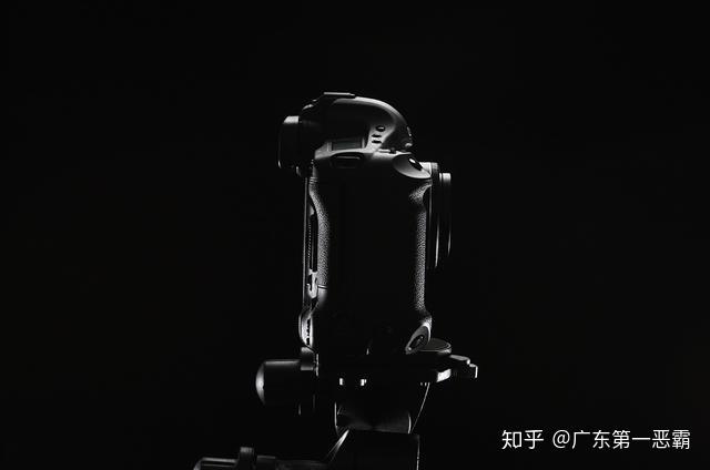 APS-H已乘黄鹤去 世间再无小马四 入手佳能1D4把玩 - 知乎