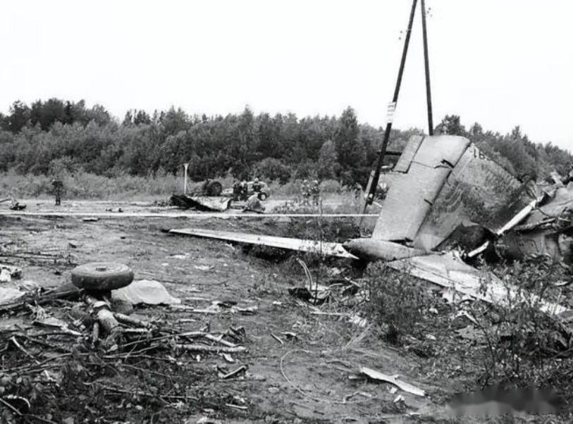 MU5735黑匣子：132条生命还在等说法！ - 知乎