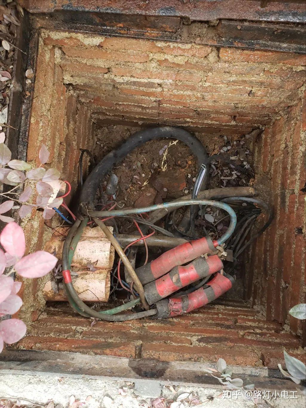 解读标准CJJ 89-2012中关于路灯电缆和接头的要求 - 知乎