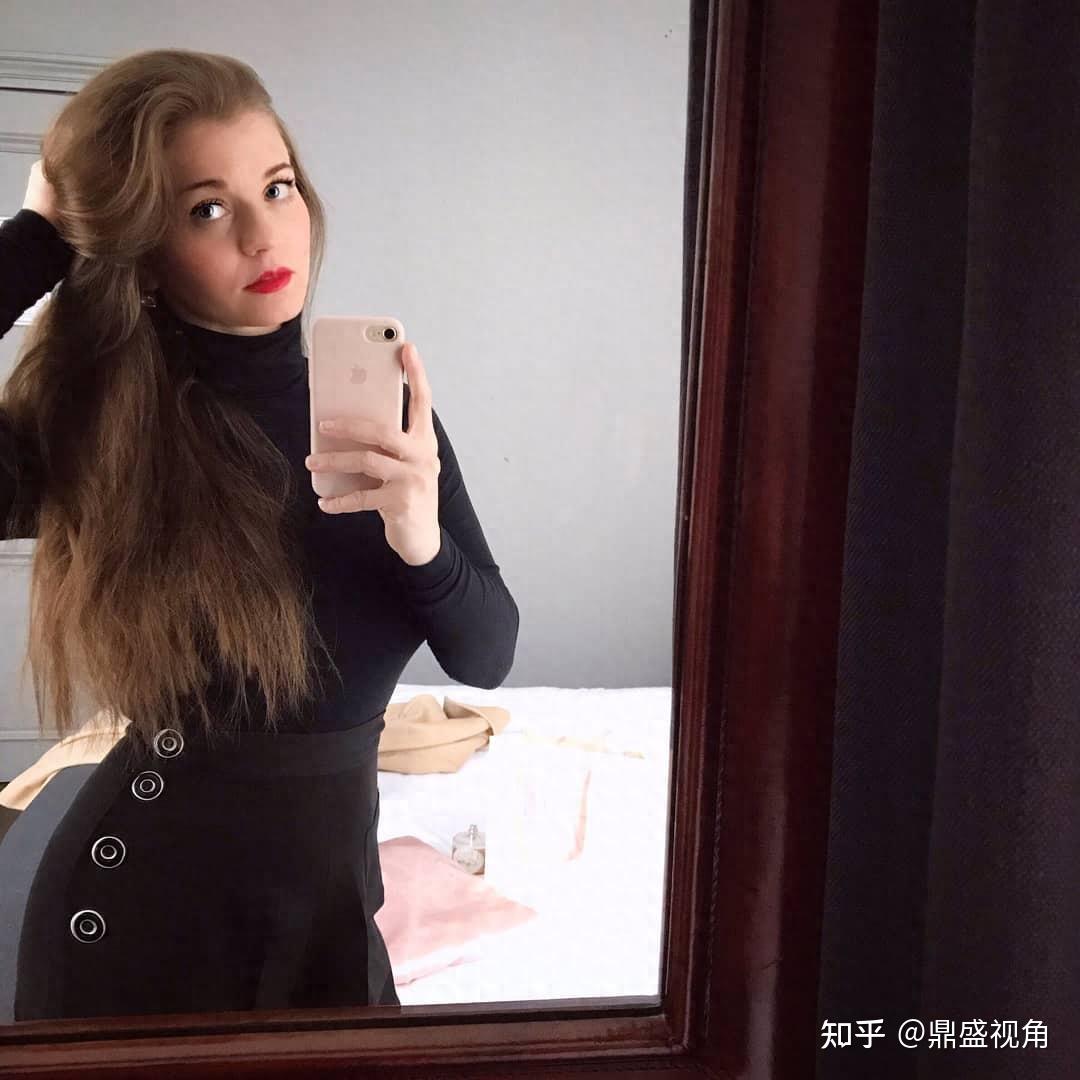 欧美完美级双馨熟女登场，高贵冷艳令人心动，让你惊艳不已！ 知乎 3820
