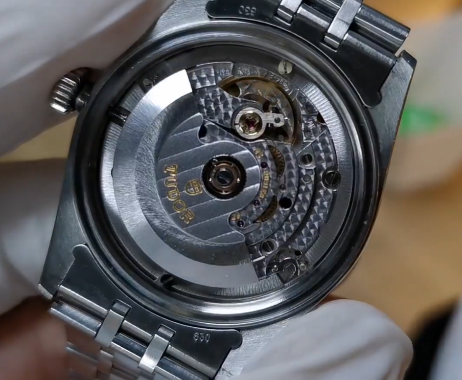 欧米茄8800机芯和8900哪个更好？ - 知乎