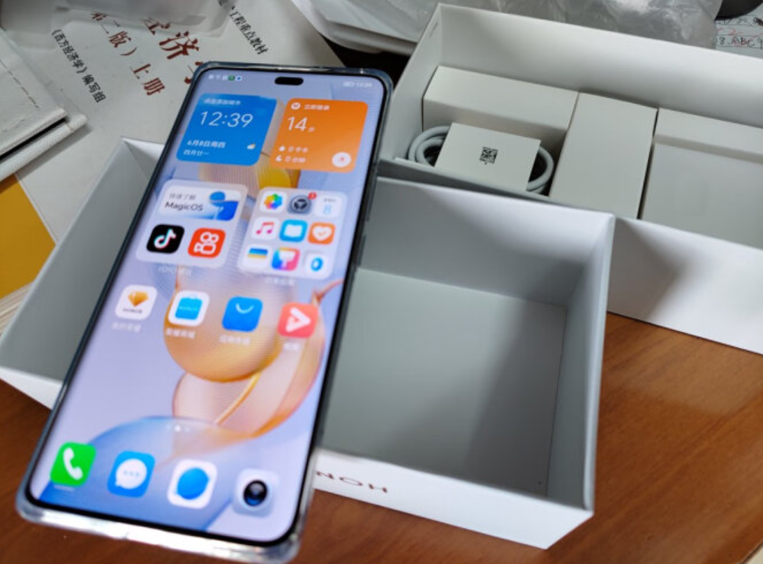 荣耀90 Pro（荣耀90pro）怎么样？体验九天优缺点评测