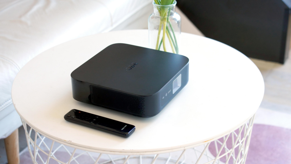 轻薄与实力兼备，大眼橙X7D Pro开箱评测：轻松拥有家庭影院！ - 知乎