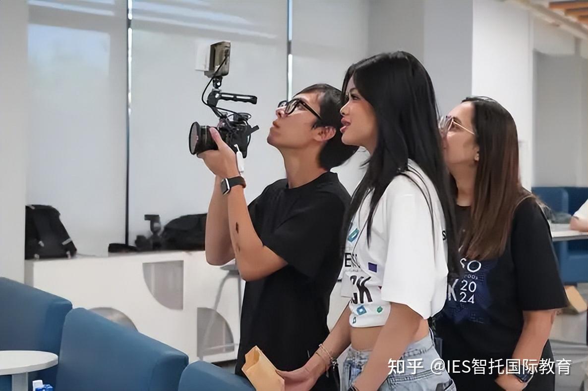 致敬志愿之星：Upper Loop与五年级DJ闪耀VERSO HACK 2025 - 知乎