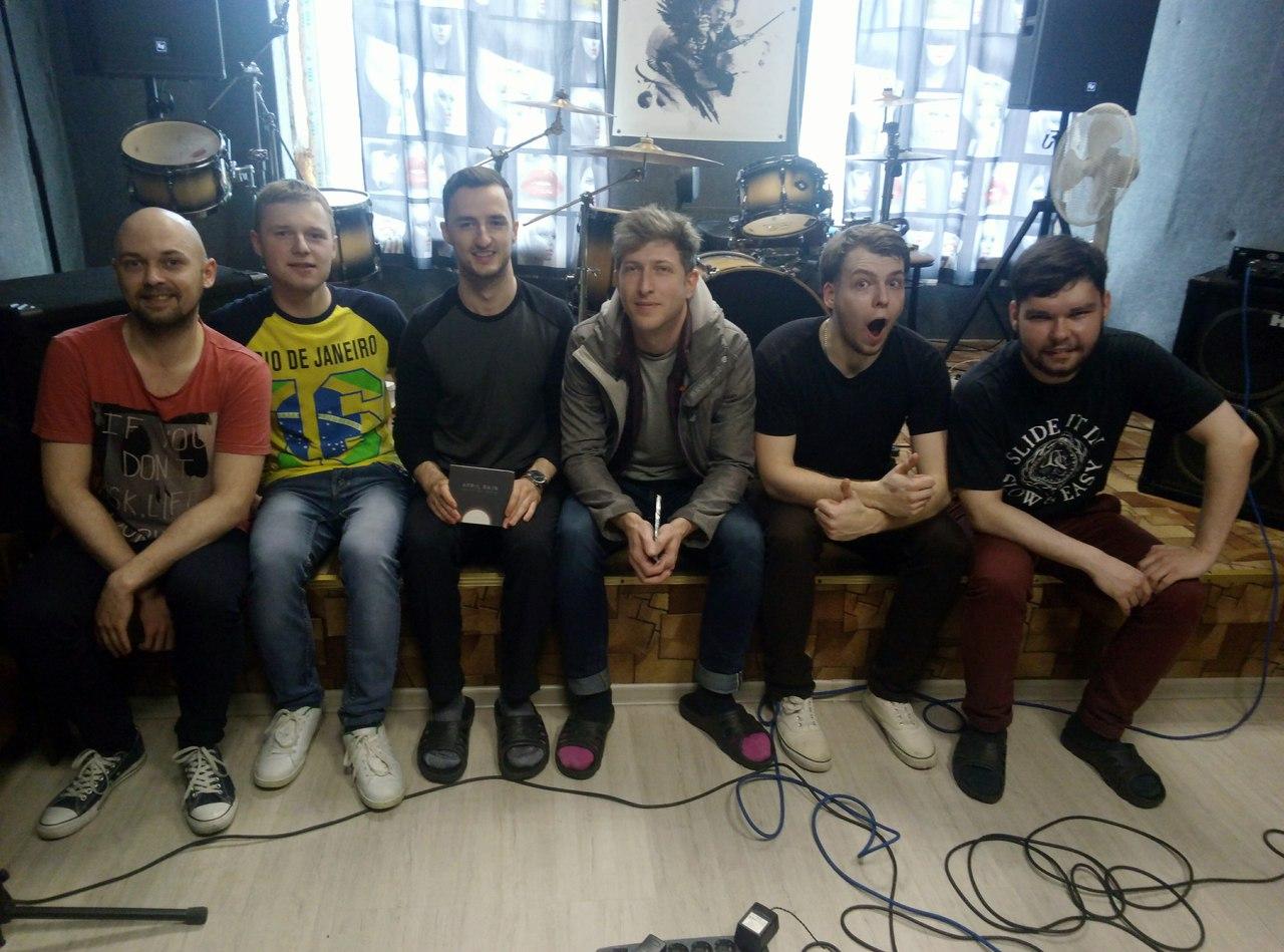 如何评价April rain？ - 知乎