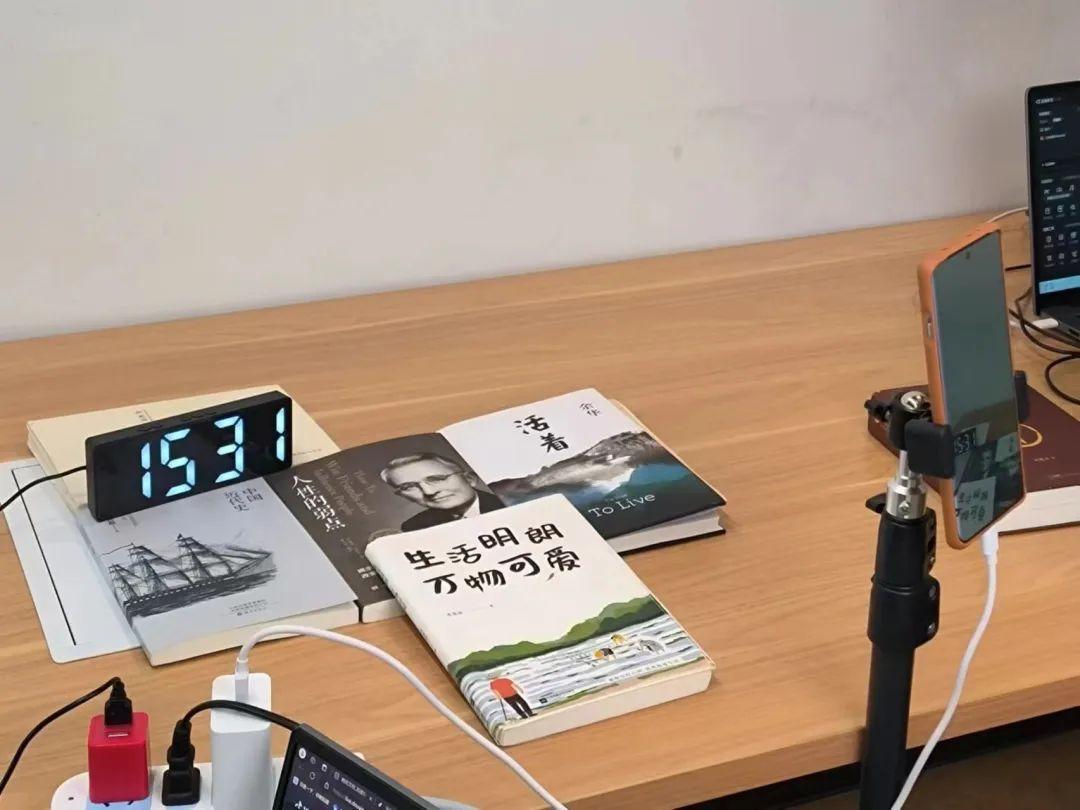 Wana AI如何用最低成本从0-1搭建一个日入千元的卖书AI直播间 - 知乎